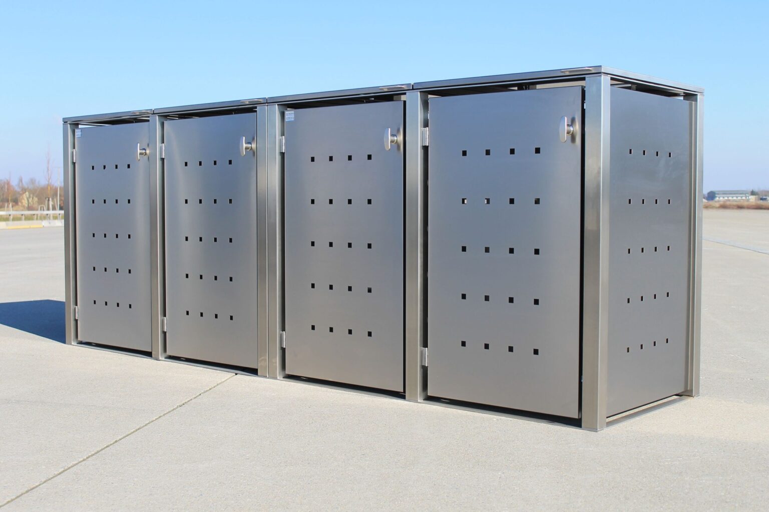 schmaler Müllcontainer aus Edelstahl 120 l und 240 l Tonnen